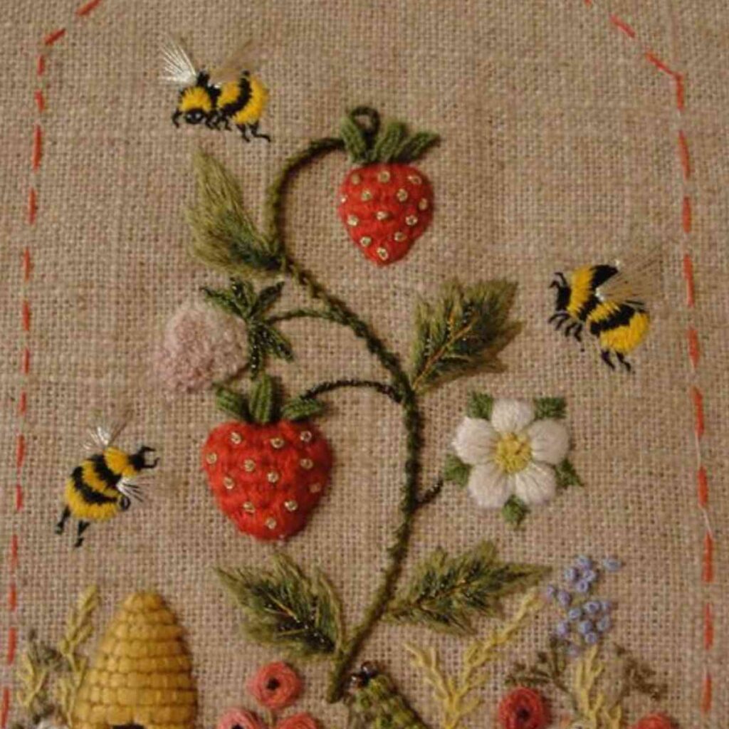 37 Sweet Strawberry Embroidery Patterns & Design Ideas - meshthread.com